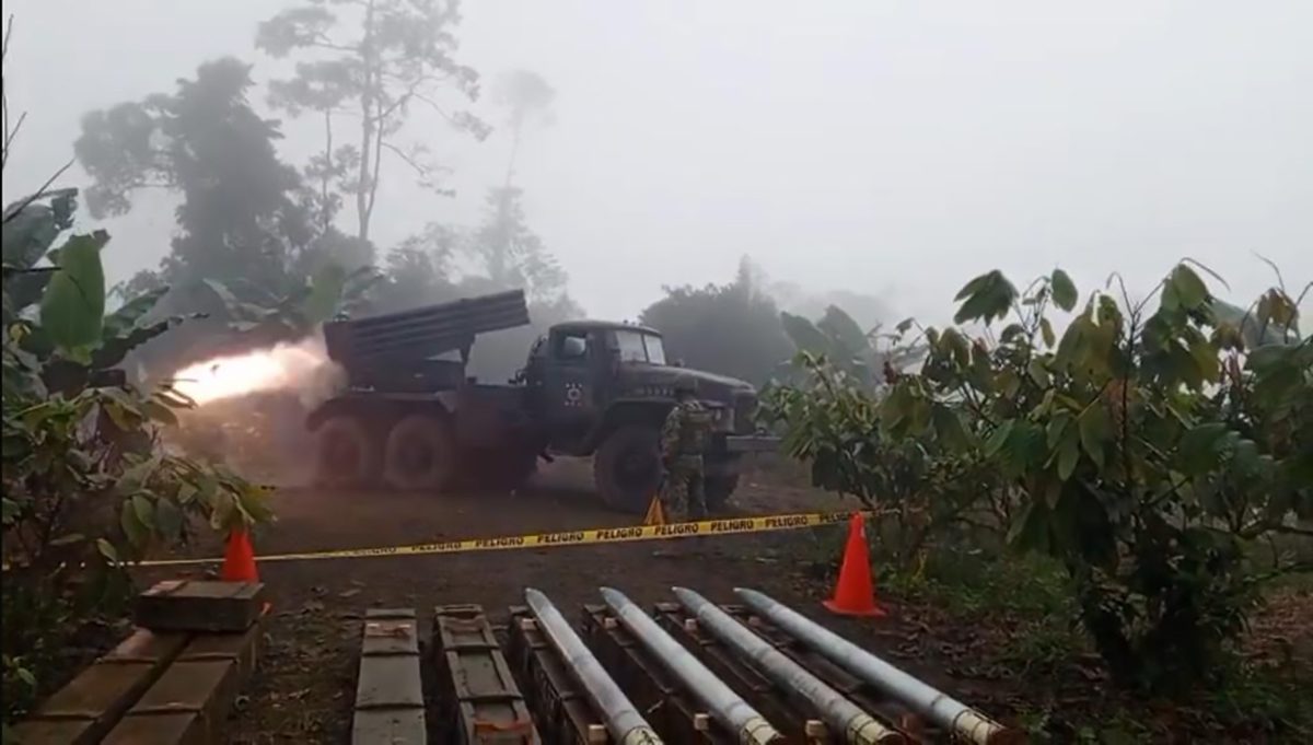 FFAA de Ecuador bombardean campamento de "mafias mineras" — Guardiana